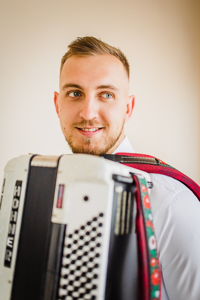 Michal Rehák - akordeón, spev